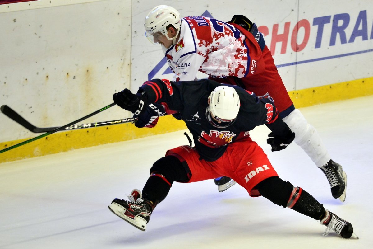 Druholigová bitva o Vysočinu je tady! Bruslaři míří k derby na žďárské ...